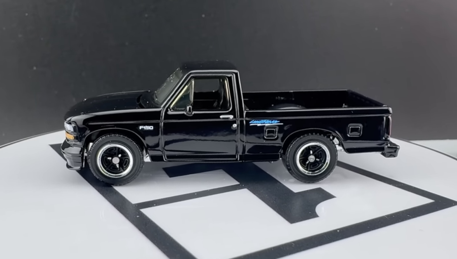 Тематична Машинка Matchbox 1994 Ford F-150 SVT Lightning Moving Parts 1 ...