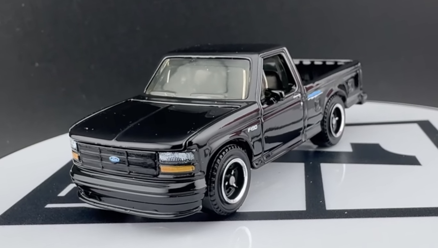 Тематична Машинка Matchbox 1994 Ford F-150 SVT Lightning Moving Parts 1 ...