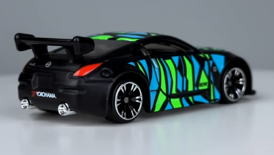 Тематична Машинка Hot Wheels Nissan 350Z Neon Speeders 1:64 HLH72/HRW74 ...