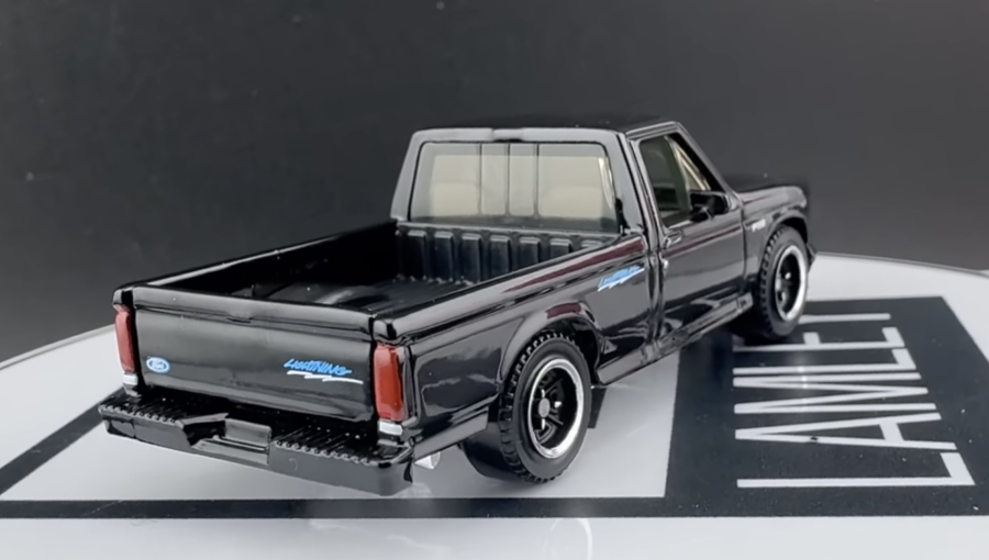 Тематична Машинка Matchbox 1994 Ford F-150 SVT Lightning Moving Parts 1 ...